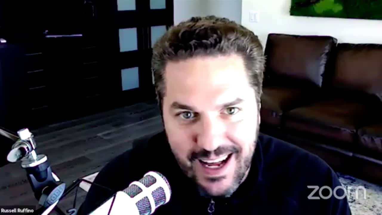 Business + Mindset Coaches and leaders to follow